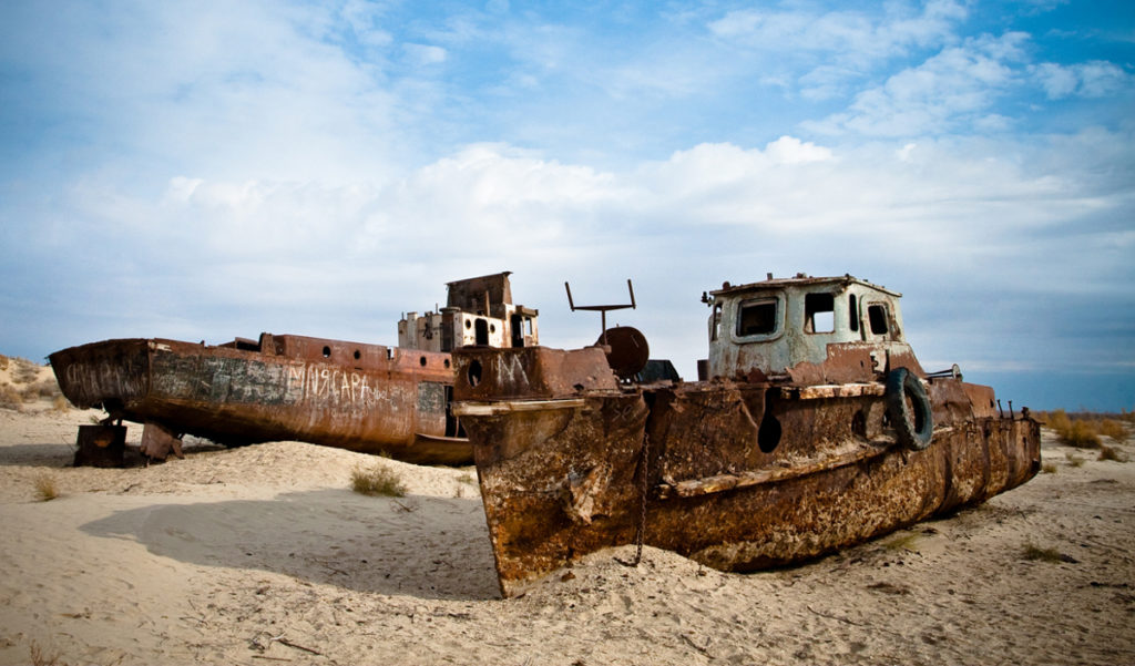 El Mar Aral convertido en desierto: Se seca el cuarto lago mas grande ...